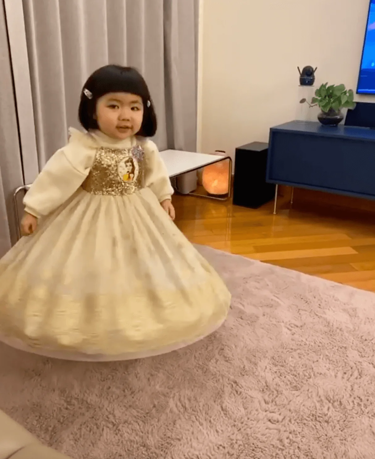 【Fat Pink Lucy】李元元看Kpop翩翩起舞 - 本地 - 明周娛樂