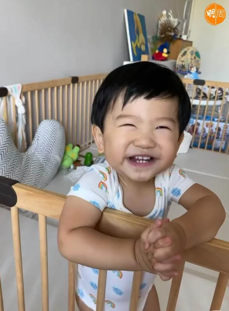 明周娛樂 - Ming Pao Weekly