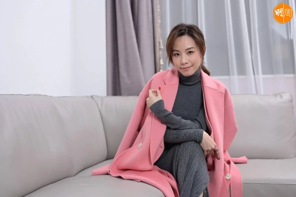 因太大壓力經常「跳掣」 鄧麗欣細嚼媽媽的味道 - 本地 - 明周娛樂