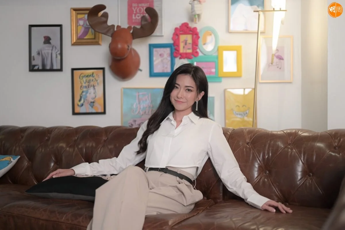 【2R Race專訪1】大馬窮家出身搬過30次屋 來港做歌星遇兩次詐騙 - 本地 Shall We Talk (影片) - 明周娛樂